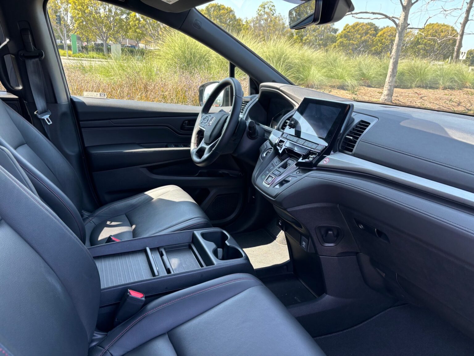 Minivan Rentals Las Vegas & California | United Van Rentals